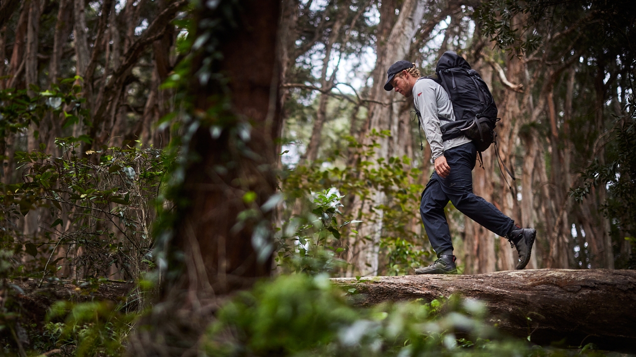 Review: Tracker Decon FG2 JJF - Happy Barefoot